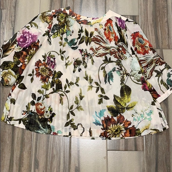 Ted Baker | Tops | Ted Baker Sheer Pleated Floral Top W Tank | Poshmark
